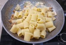 PASTA GORGONZOLA E PERE | cucinare.it