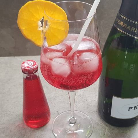 SPRITZ CAMPARI RICETTA | cucinare.it