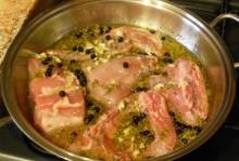 Coniglio al ginepro con erbe di provenza | cucinare.it