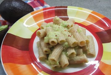 Pasta con Avocado: Ricetta Veloce e Gustosa | cucinare.it